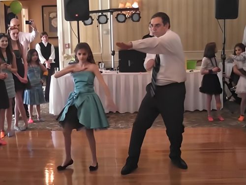 Crowd Goes Wild For Father-Daughter's Epic Bat Mitzvah Dance - Daily Viral