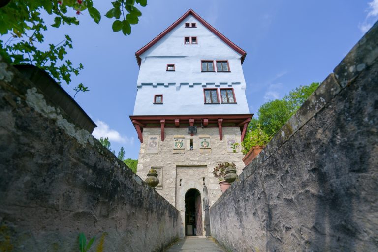 Toppler Castle: Possibly The Smallest Medieval Castle In The World ...