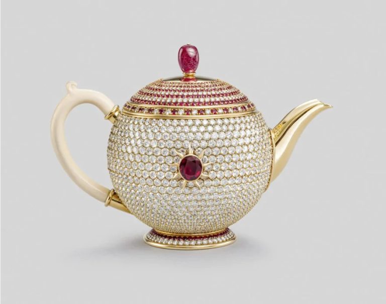 Fascinating Story Behind The World’s Most Expensive Teapot - Daily Viral