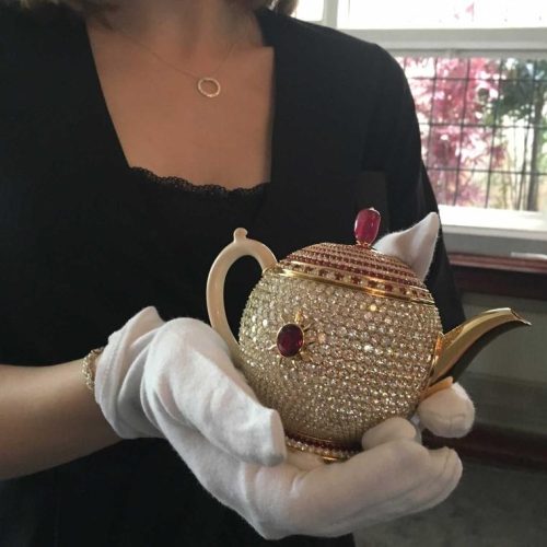 Fascinating Story Behind The World’s Most Expensive Teapot - Daily Viral